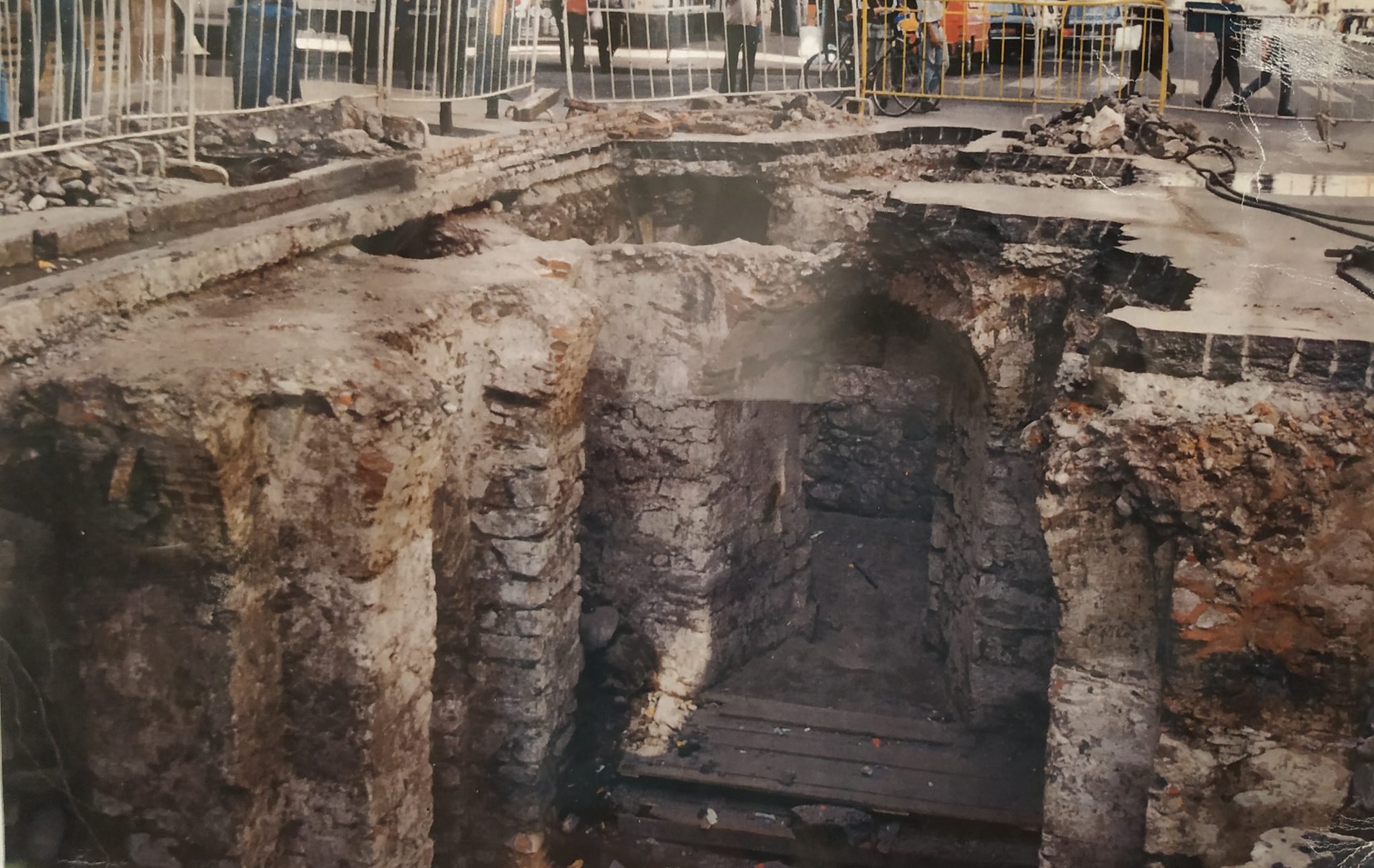 Cripta Jesuítica del Antiguo Noviciado de Córdoba, un viaje imaginario ...